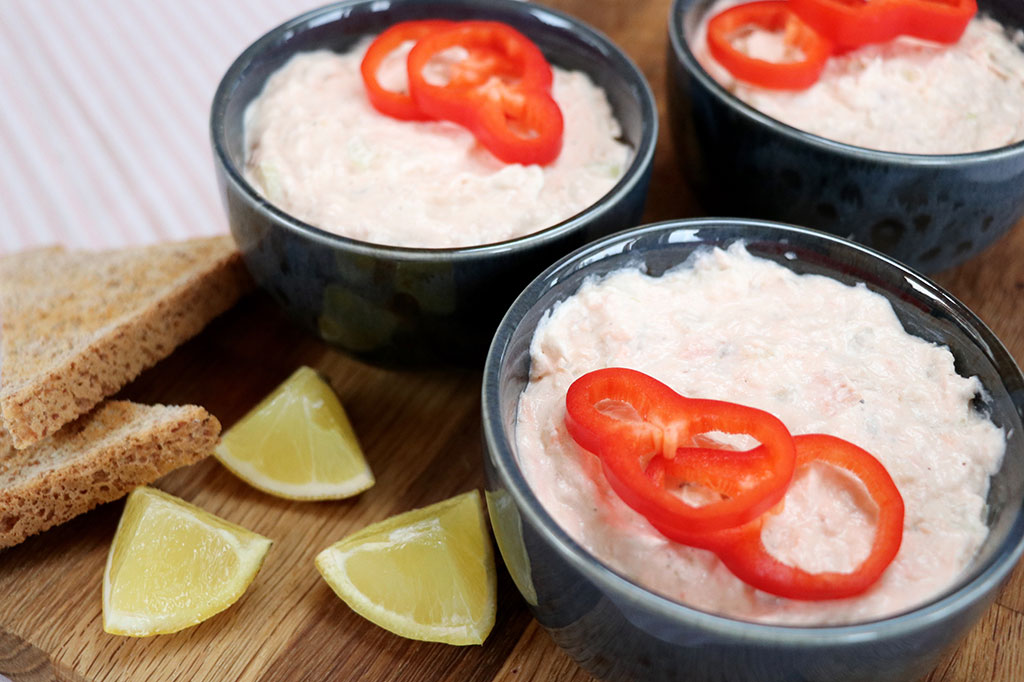 Opskrift på laksemousse - god og børenvenlig forret med fisk