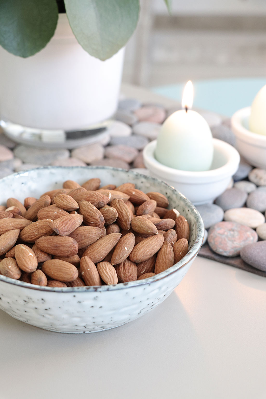 Opskrift på bagte mandler - perfekt som snack eller sprød topping